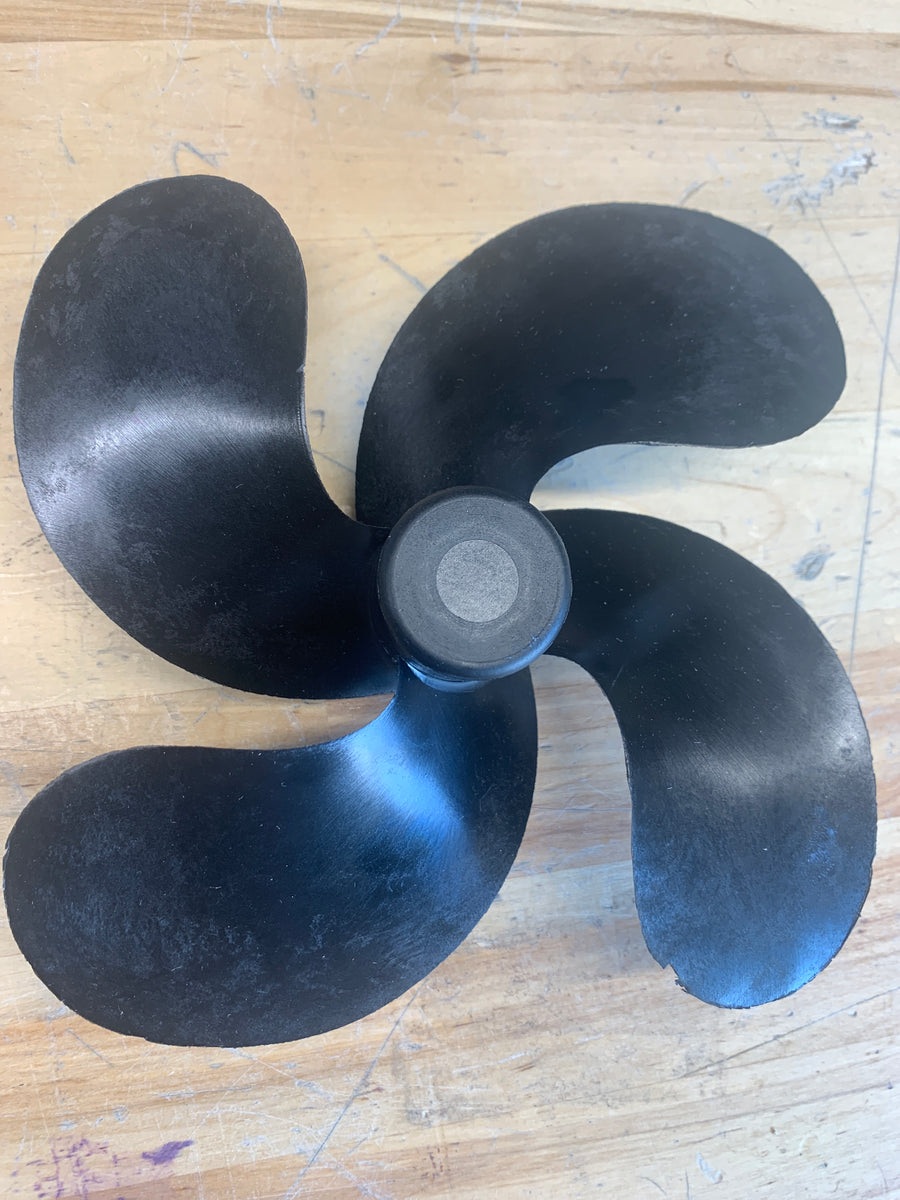 Kasco Marine | New, Small Chip | Replacement Propeller for 1 HP Kasco ...